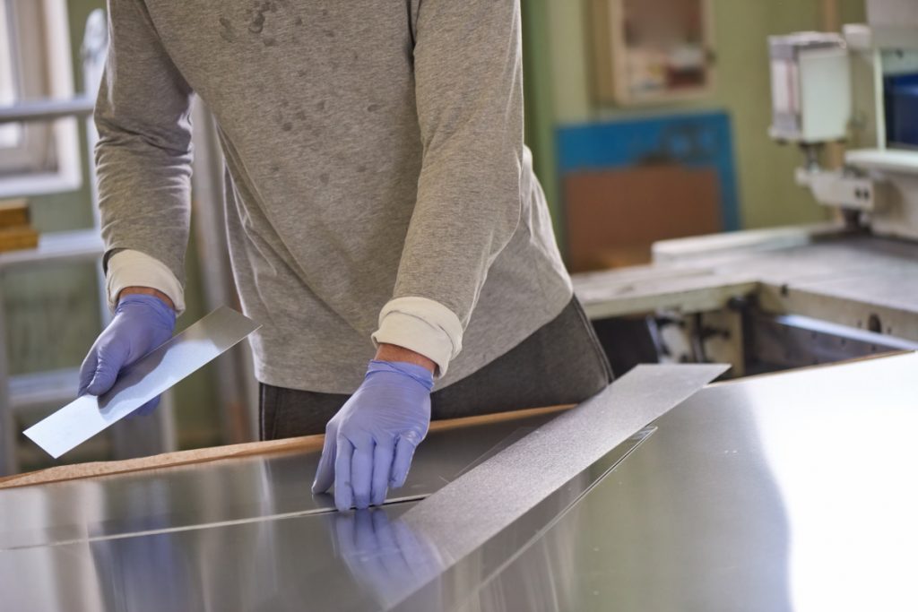 6 Safety Tips for Using a Sheet Metal Bending Machine